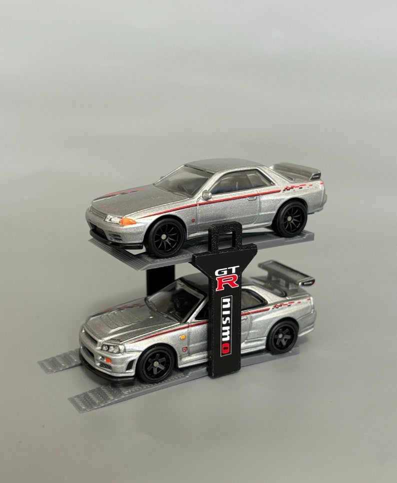 Diecast Car Lift - GTR Nismo Model Car Diorama Lift - 1.64 Scale Lift ...