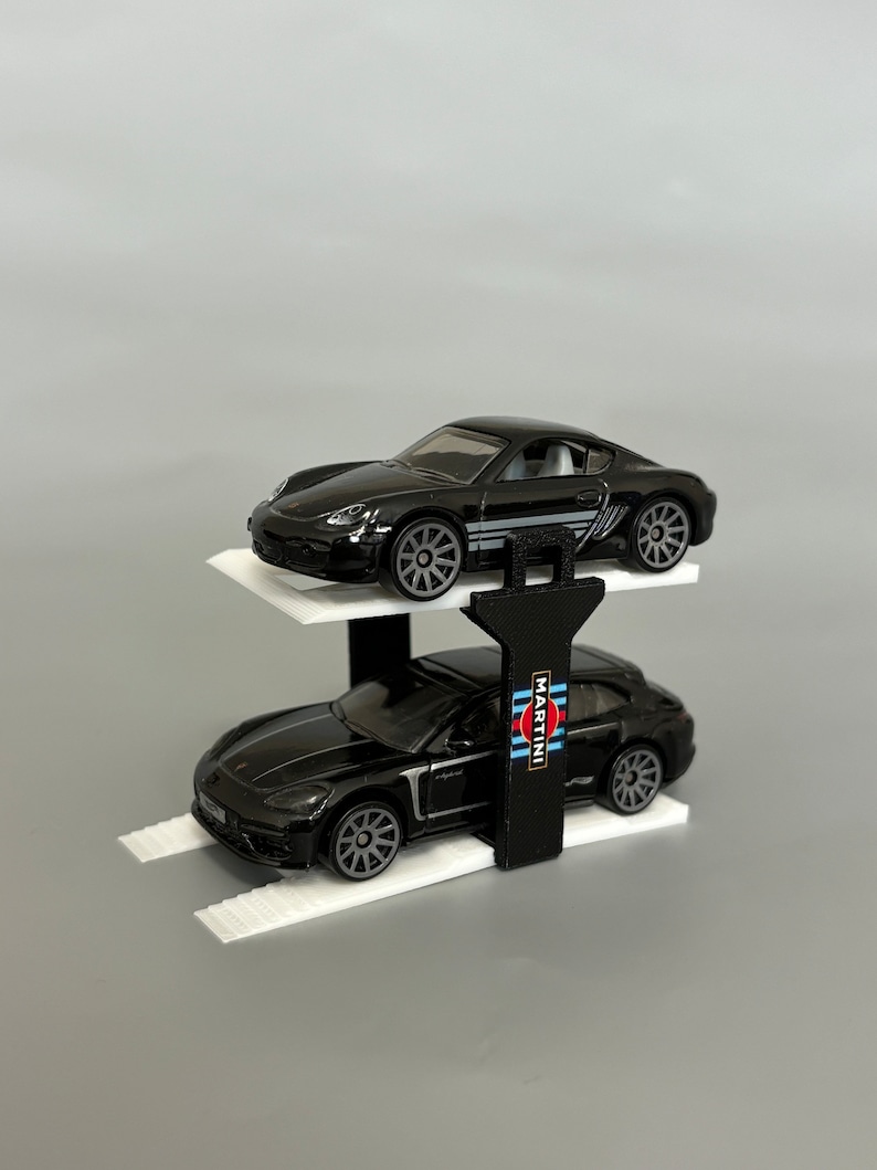 Diecast Car Lift - Gulf Model Car Diorama Lift - - Martini Model Car ...