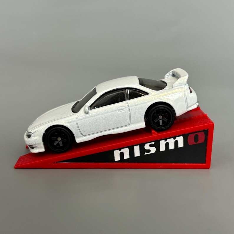 Ramp for Advan and Nismo - Hot Wheels Ramp Stand - Ramp Display Stand ...