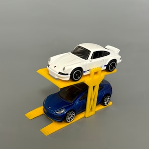 Diecast Car Lift - Hot Wheels Model Car Diorama Lift - 1/64 Scale Lift ...
