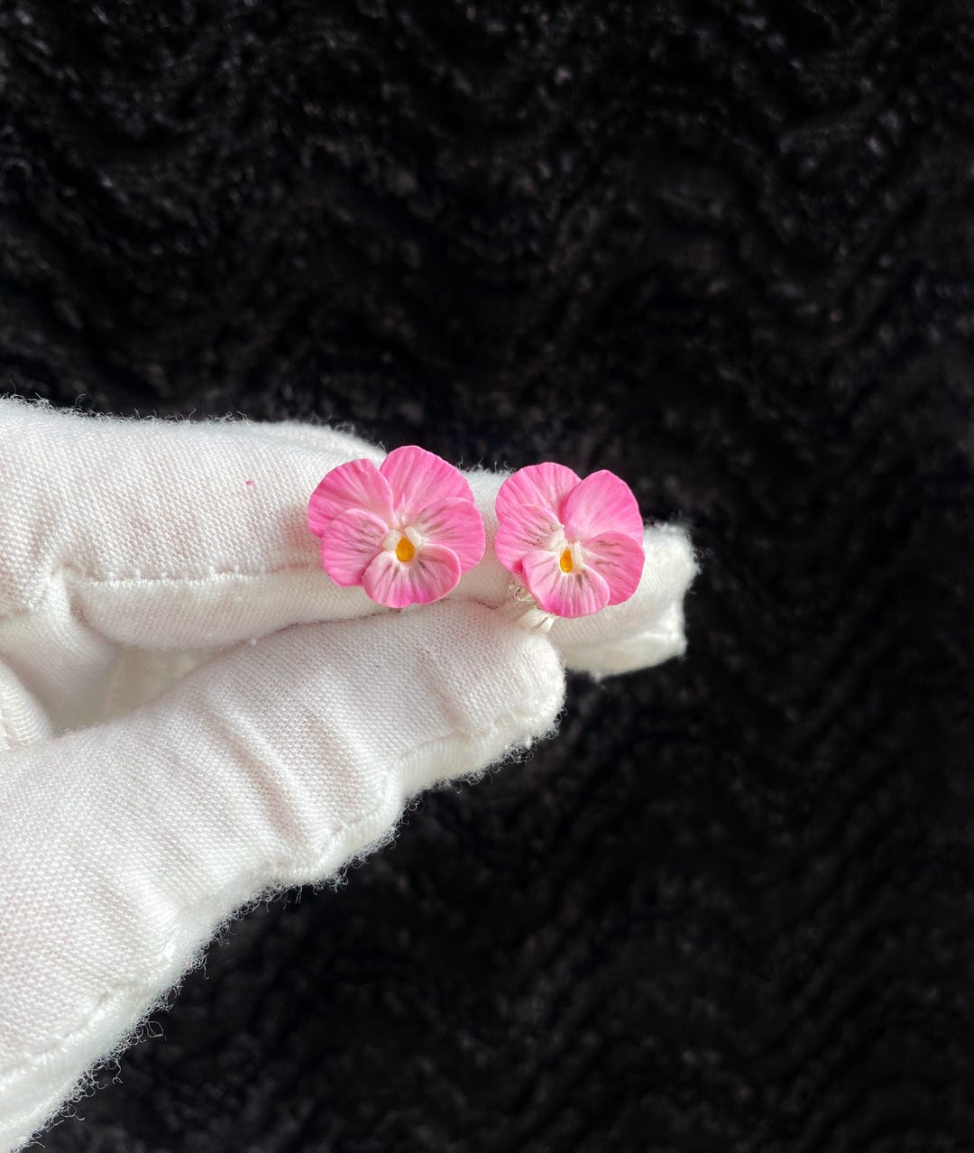 Miniature Pink Pansy Stud Earrings: Realistic Polymer Clay Flower - Etsy