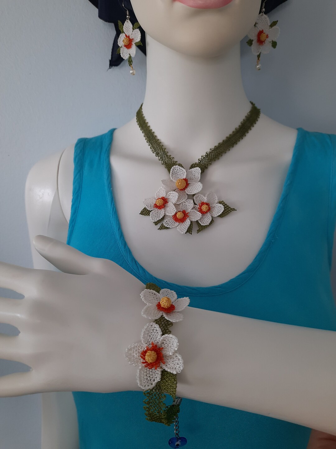 Traditional Turkish Needle Lace Art, Daisy Necklace, Crocheted Necklace ...