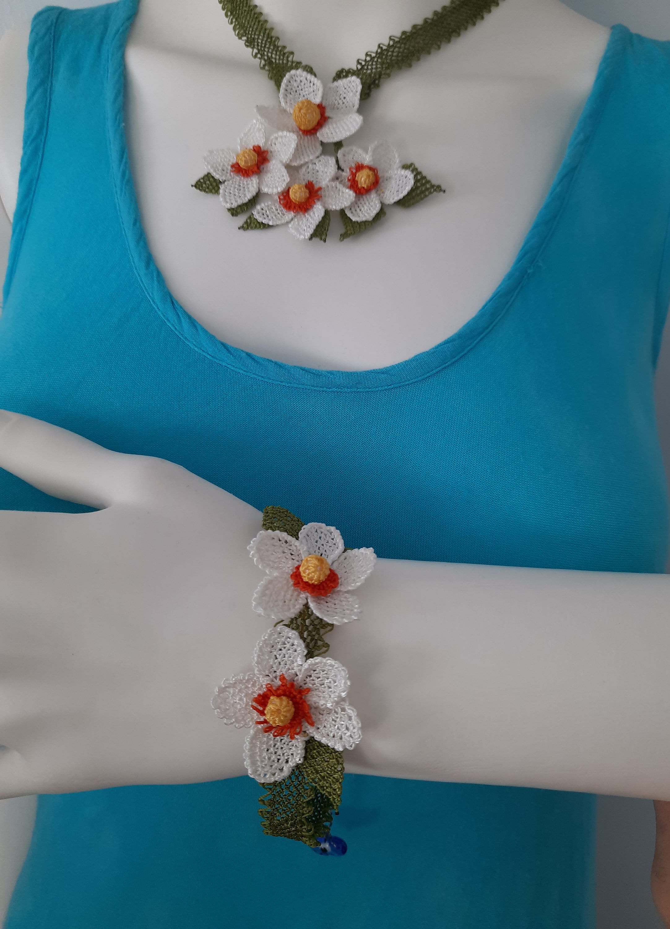 Traditional Turkish Needle Lace Art, Daisy Necklace, Crocheted Necklace ...