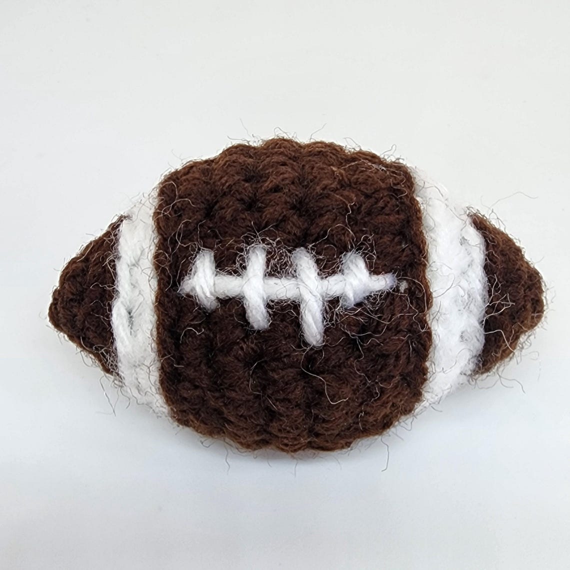 American Football Keychain Crochet Pattern + Invisible Color Change ...