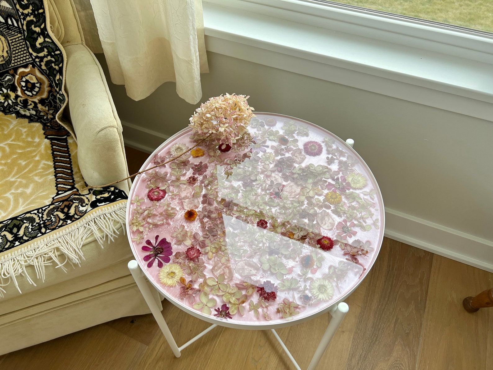 Epoxy Resin Floral Side Table. Preserved Epoxy Flowers, Tray Table ...