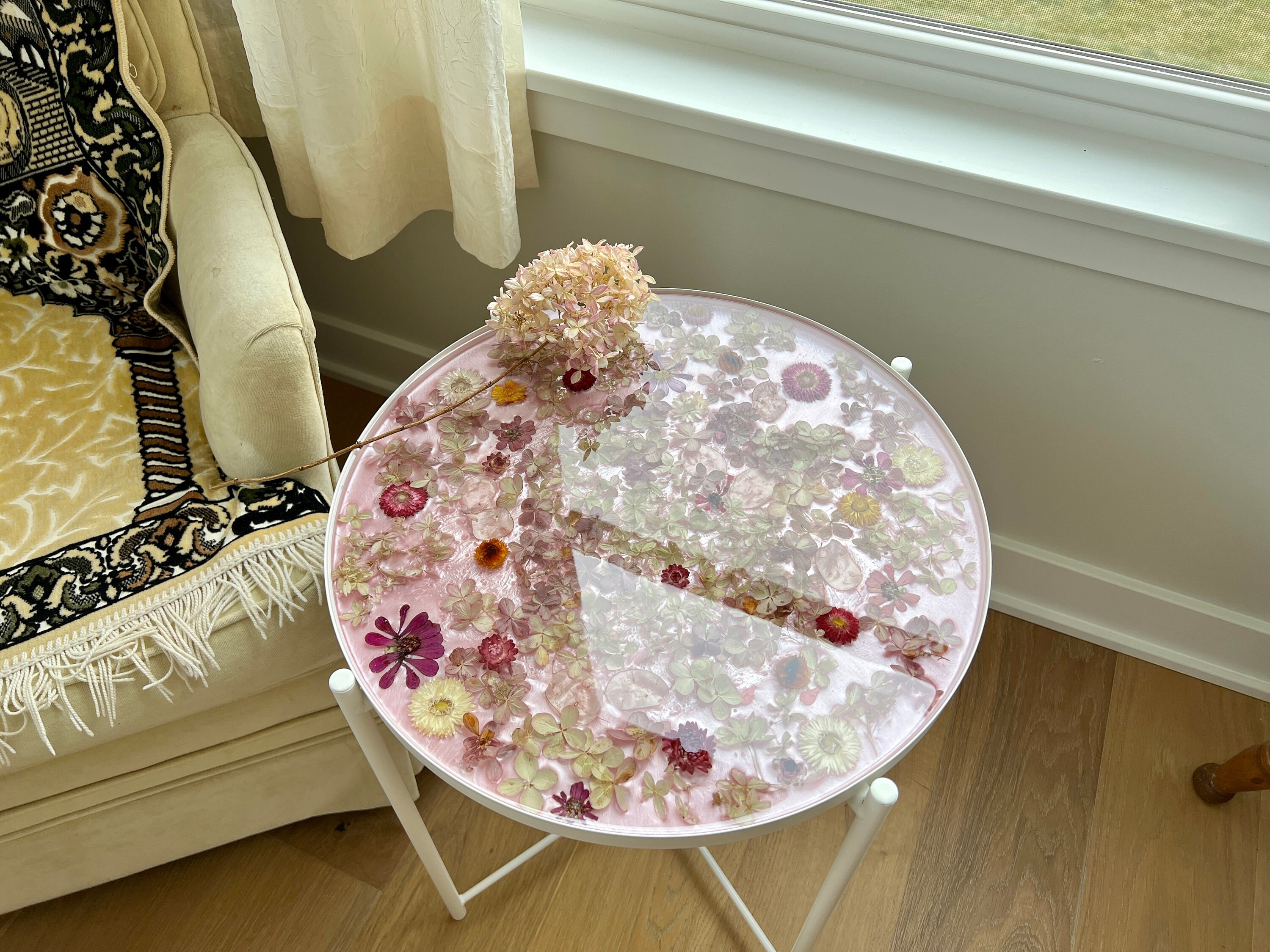 Epoxy Resin Floral Side Table. Preserved Epoxy Flowers, Tray Table ...