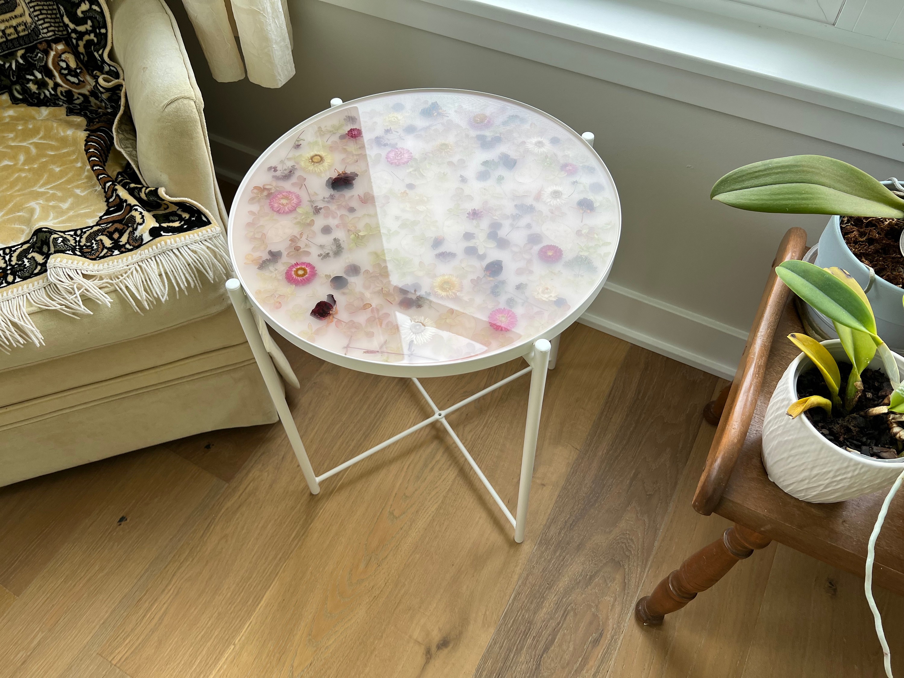 Epoxy Resin Floral Side Table. Preserved Epoxy Flowers, Tray Table ...