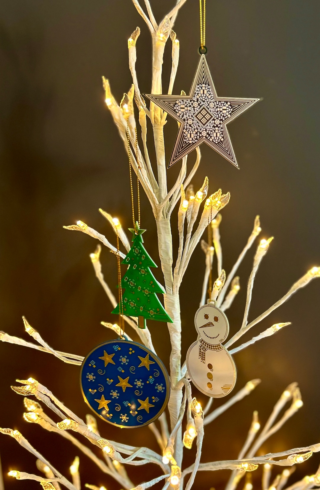 PCB Christmas Tree Decorations – Geeky Circuit Board Ornaments ...