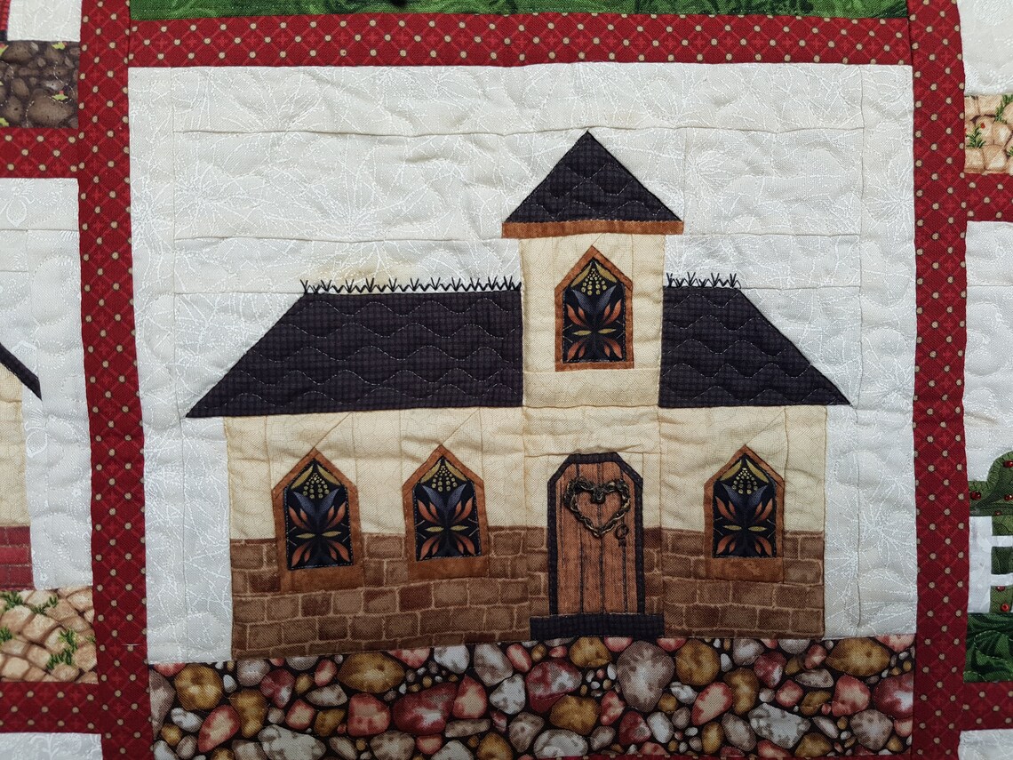 Downloadable Pattern for a Stunning Paper Pieced Quilted Wall Hanging ...