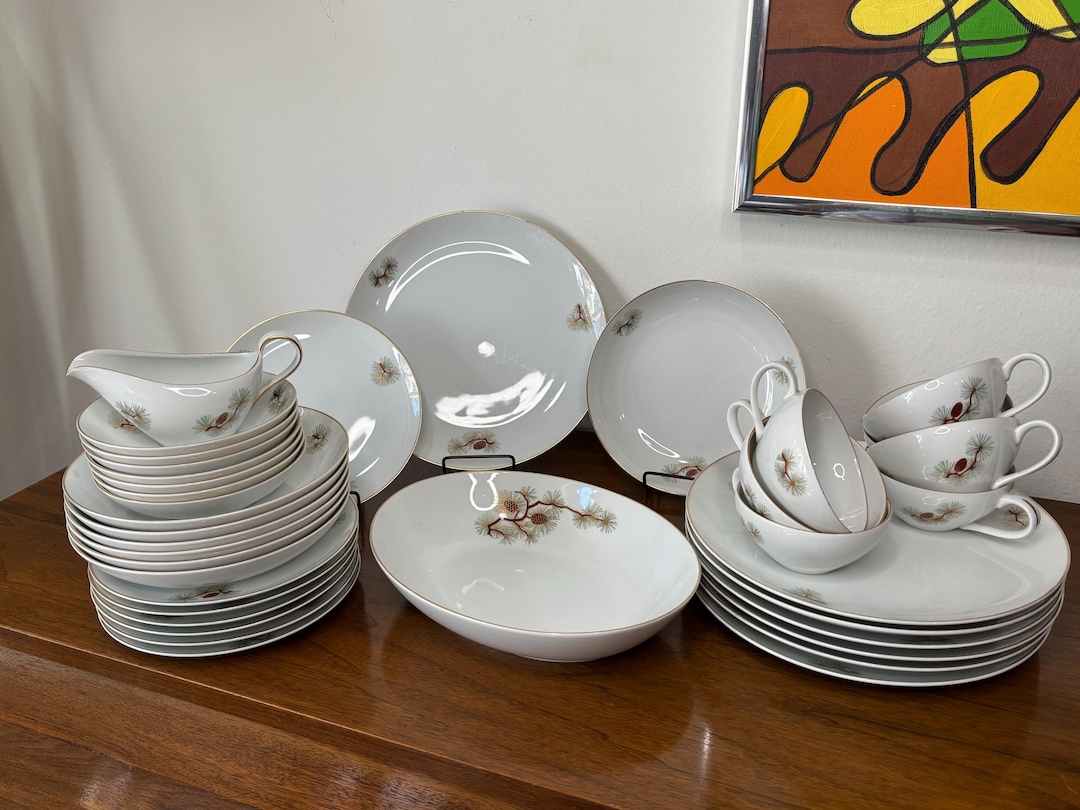 Vintage Fukagawa Arita Dinnerware in the " Pine Cone Pattern #904 ...