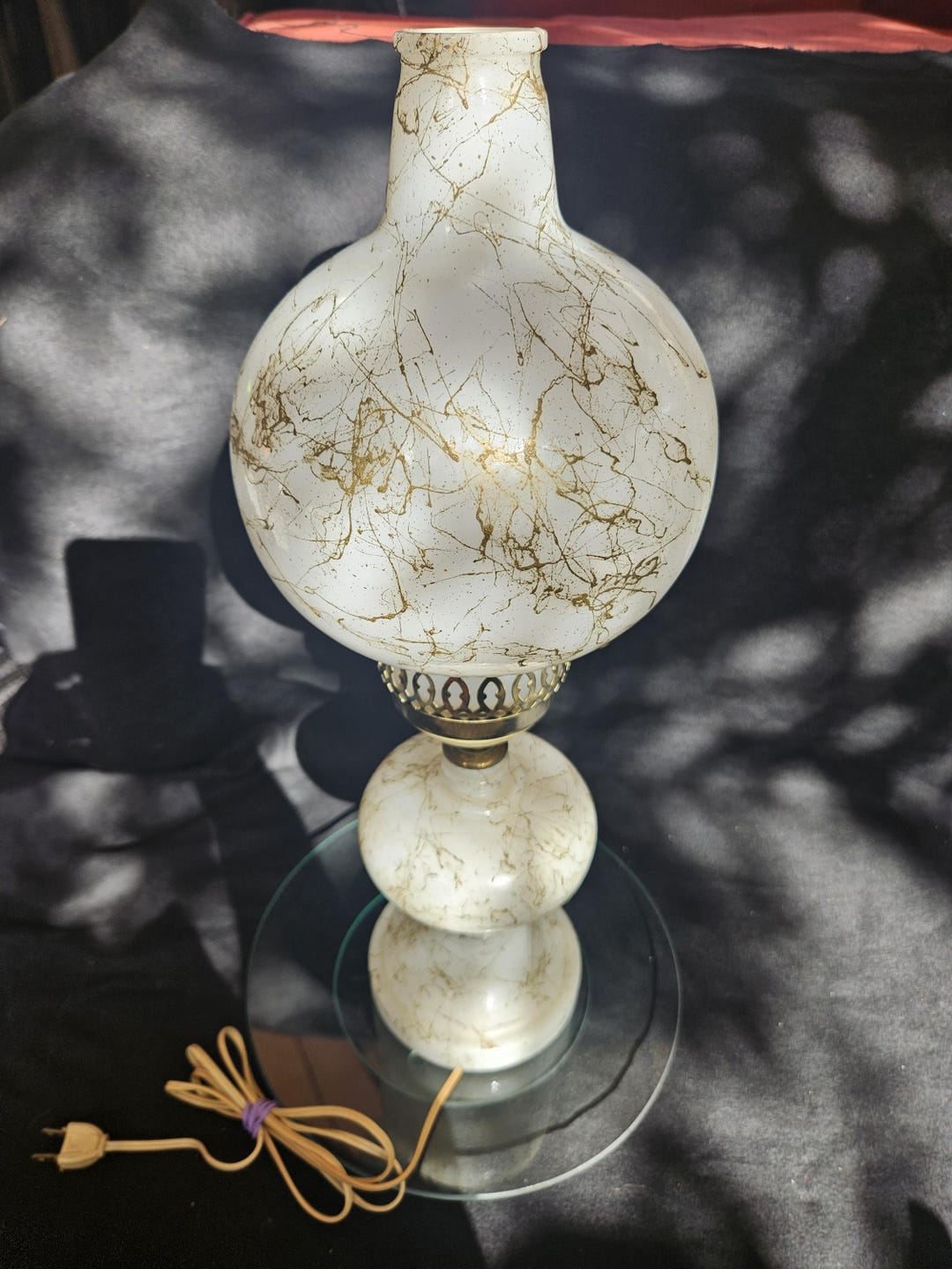 Rare 1950 Milk Glass Gold Horse Hair Spaghetti Splatter Hurricane Table ...