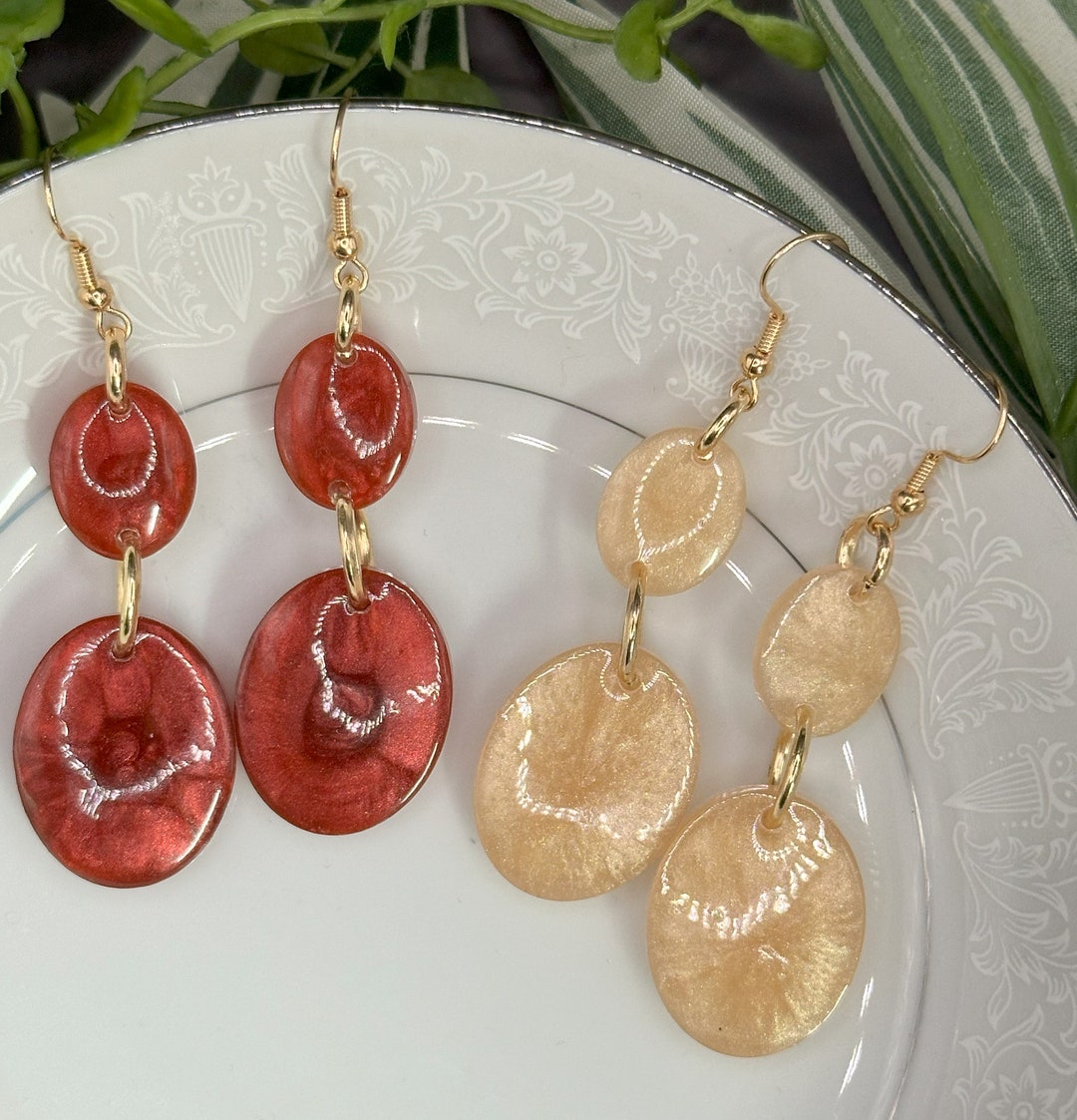 Elegant Red or Champagne Colored Mica and Resin With Gold Accent Dangle ...