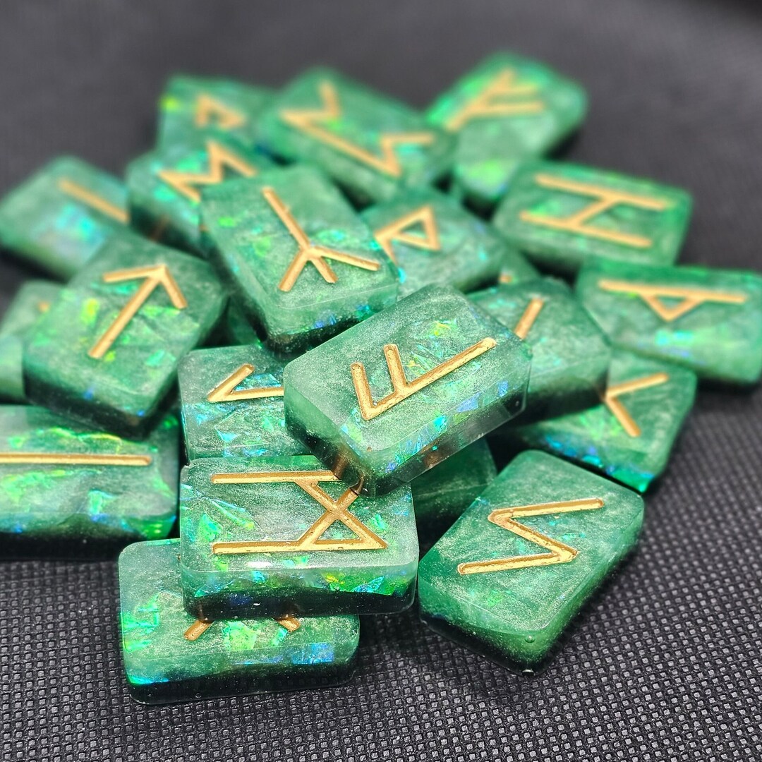 Aurora Borealis Elder Futhark Traditional Norse Rune Set - Etsy