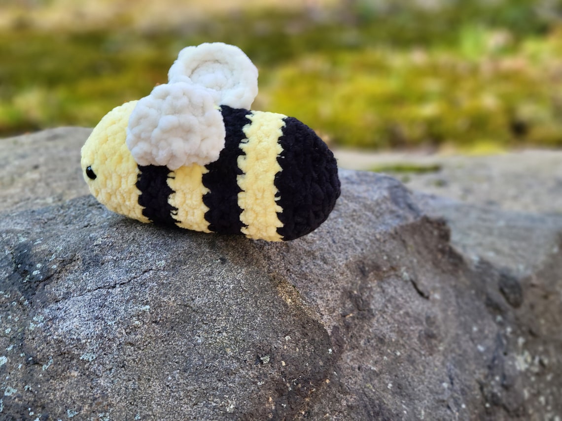 Crochet Amigurumi Bee - Etsy