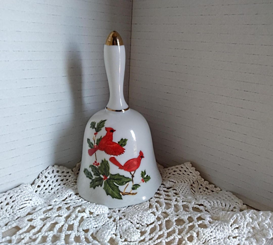 Vintage Lefton China 1984 Christmas Bell 04547 Cardinals and Holly ...