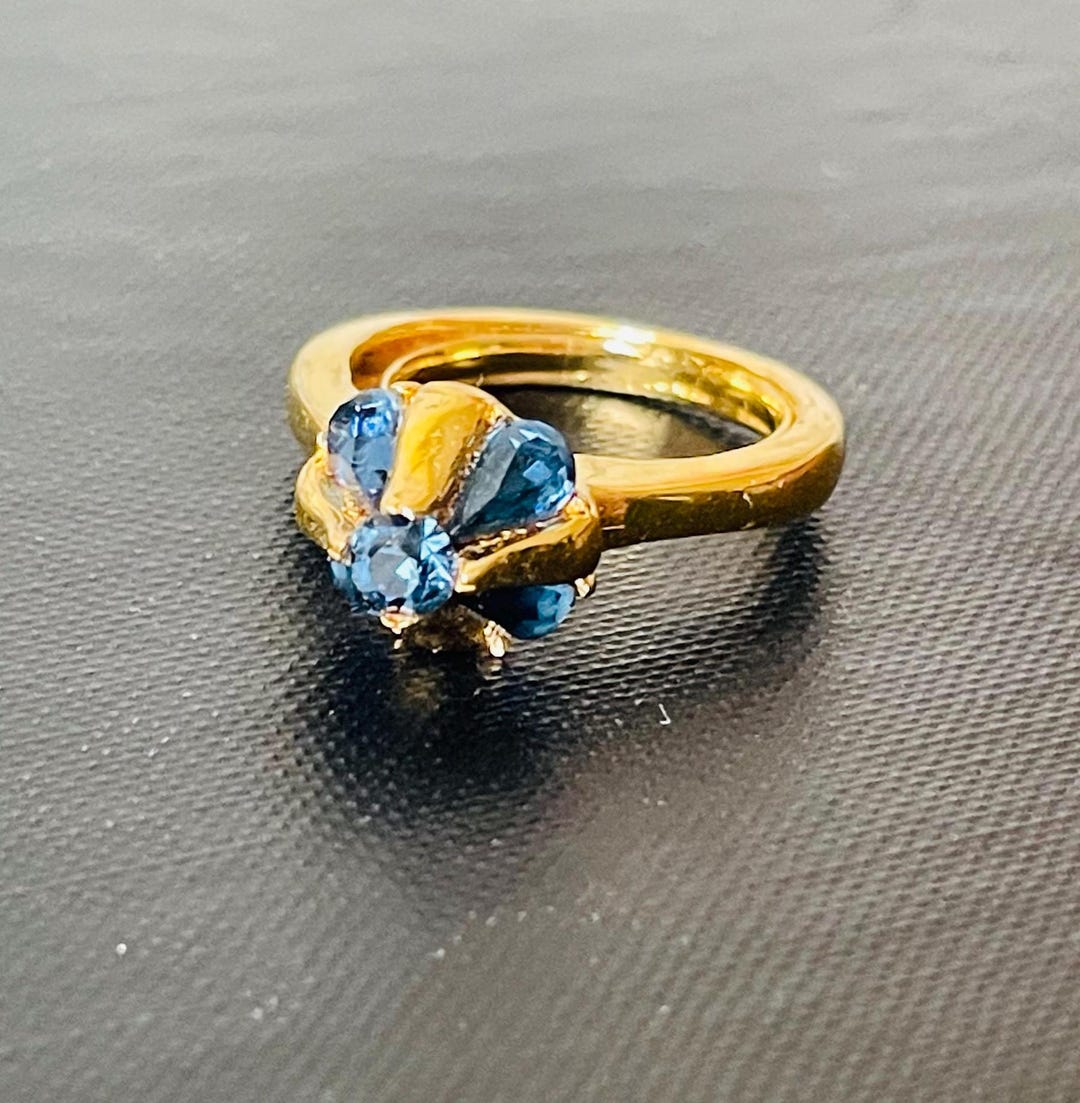 Vintage Crown Trifari Blue Crystal Cocktail Ring: Adjustable Gold ...