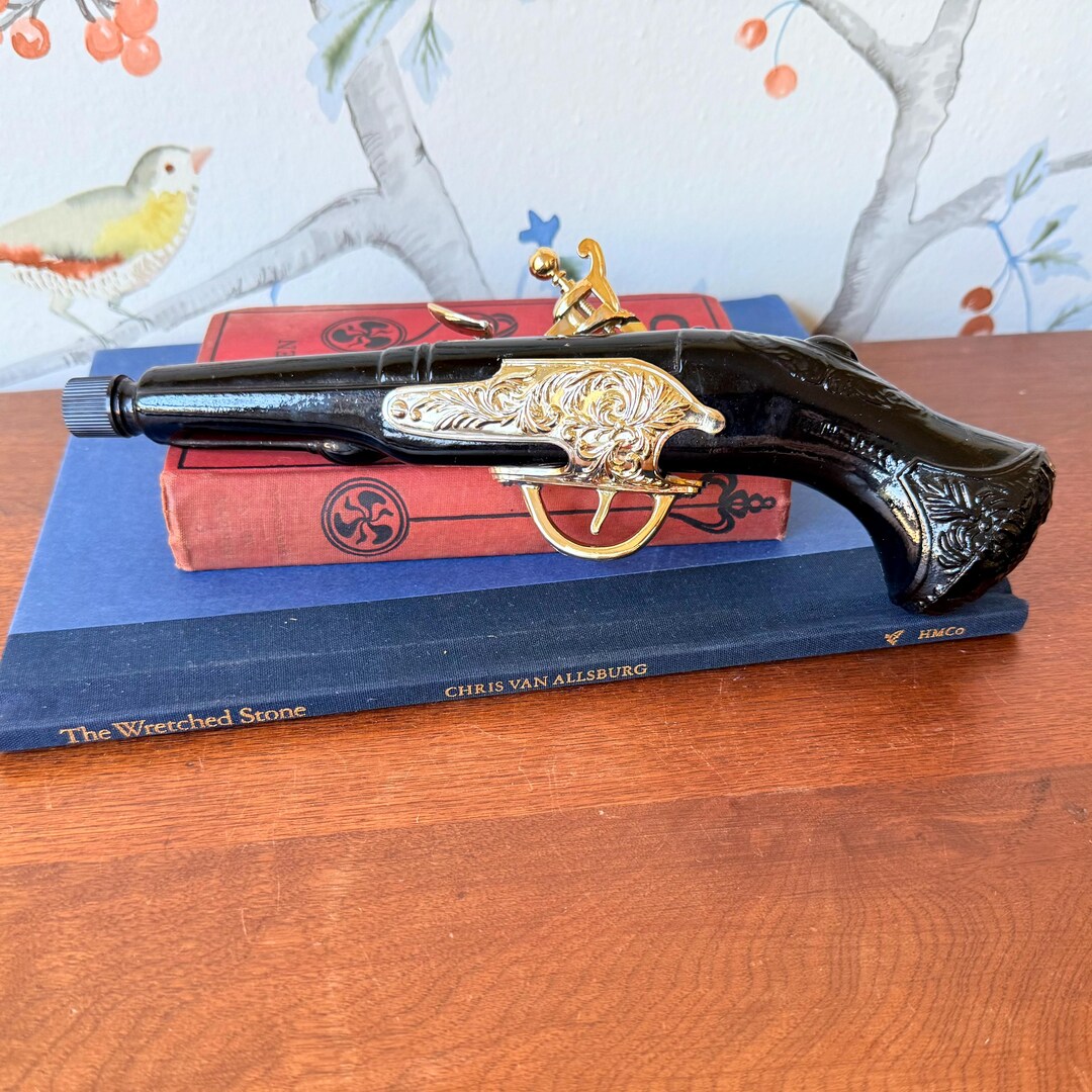 Vintage Avon Dueling Pistol Cologne Bottle: Wild Country After Shave ...