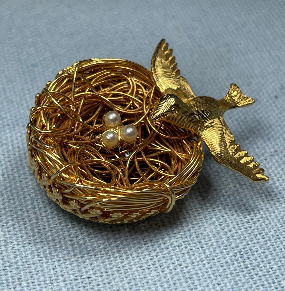 Vintage Jeanne Pierre Gold Wirework Bird Nest, Mama Bird & Seed Pearl ...