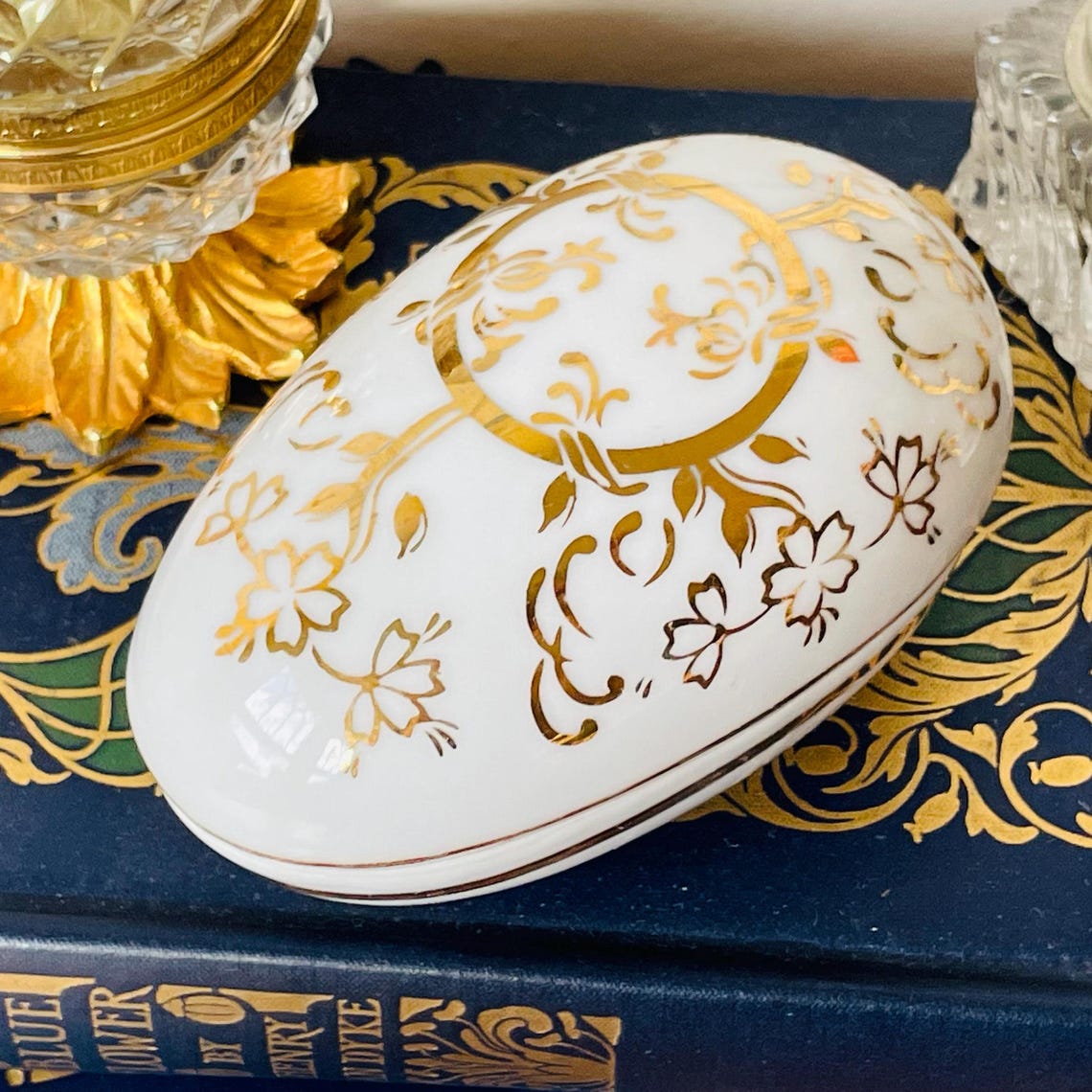 Vintage Lefton China White & Gold Floral Scrollwork Egg Shaped Trinket ...