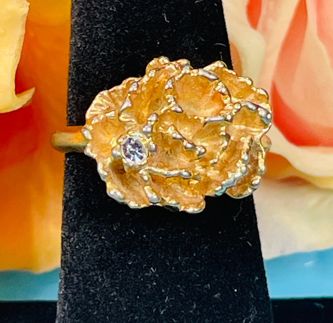 Vintage Avon Gold Flowerblaze Ring (1976) - Etsy