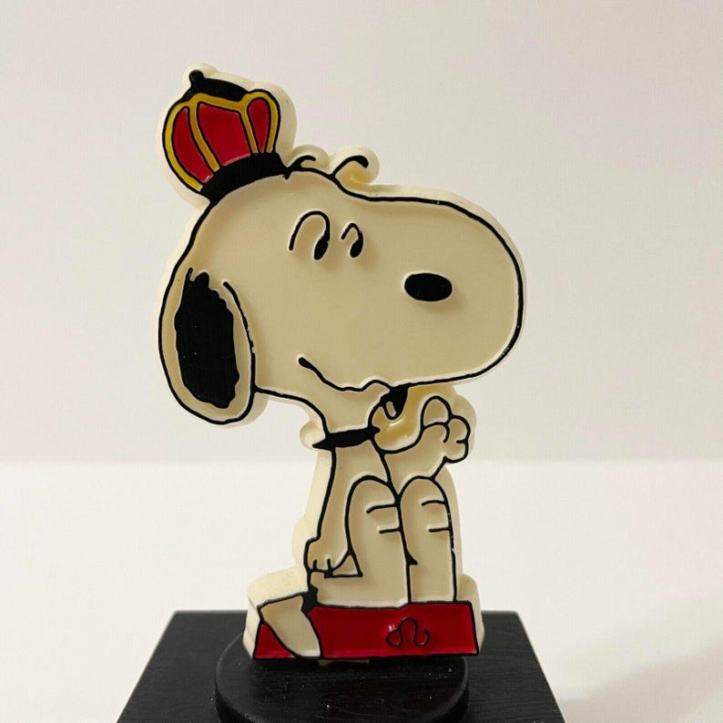 Vintage 1958 Snoopy Award Trophy Leo Zodiac Peanuts AVIVA Hong Kong ...