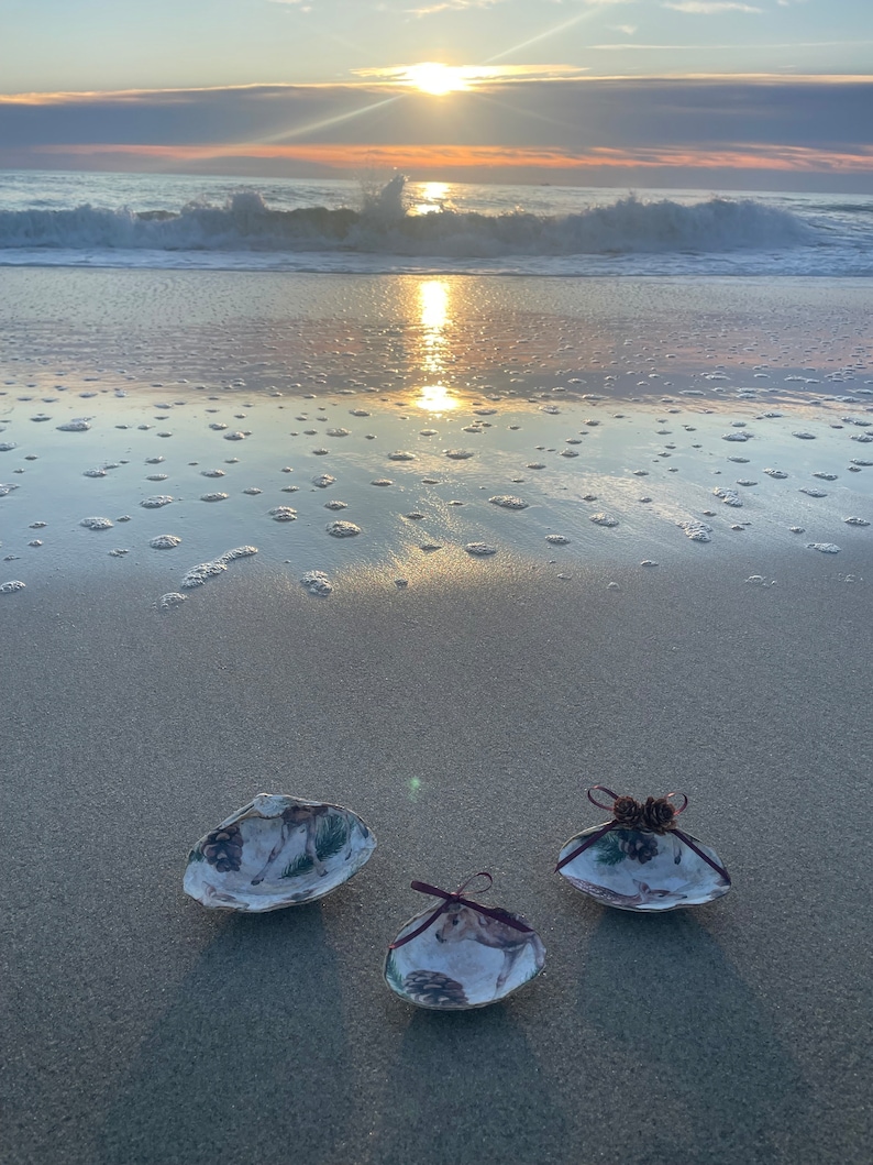 Handmade Holiday Clam Shell Decoration / Trinket Dish / Jewelry Holder ...