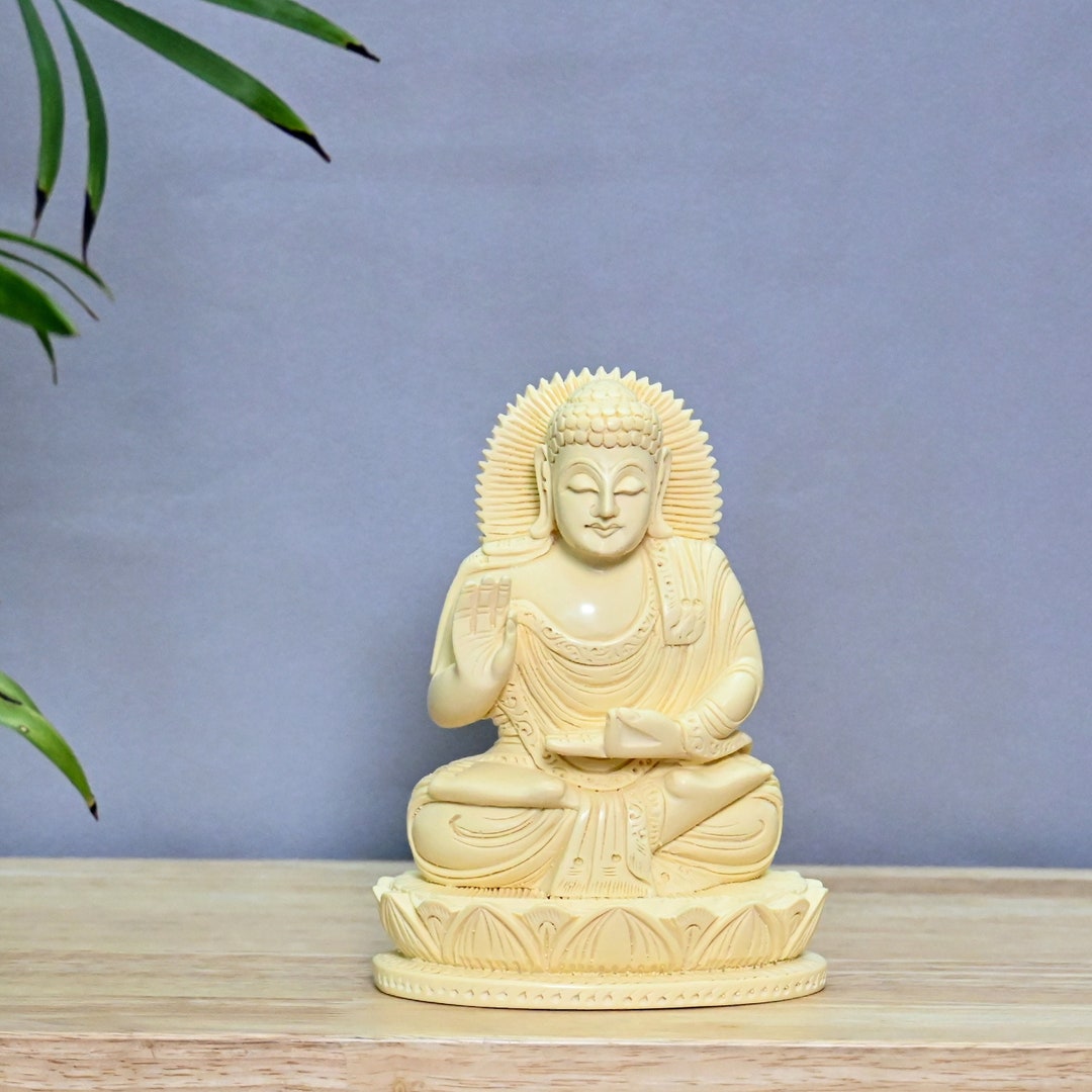 Marble Lord Buddha Statue: Revered Symbol of Peace and Enlightenment ...