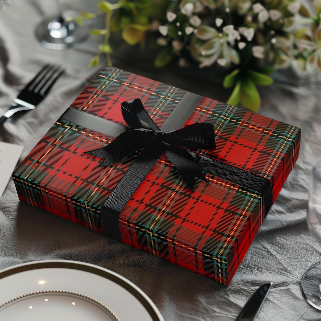 Tartan Plaid Christmas Wrapping Paper Classic Tartan Gift Wrapping ...