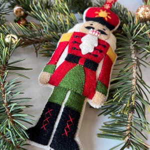 Felt Christmas Nutcraker PDF Pattern, Xmas Felt Tree Decoration, Hand ...