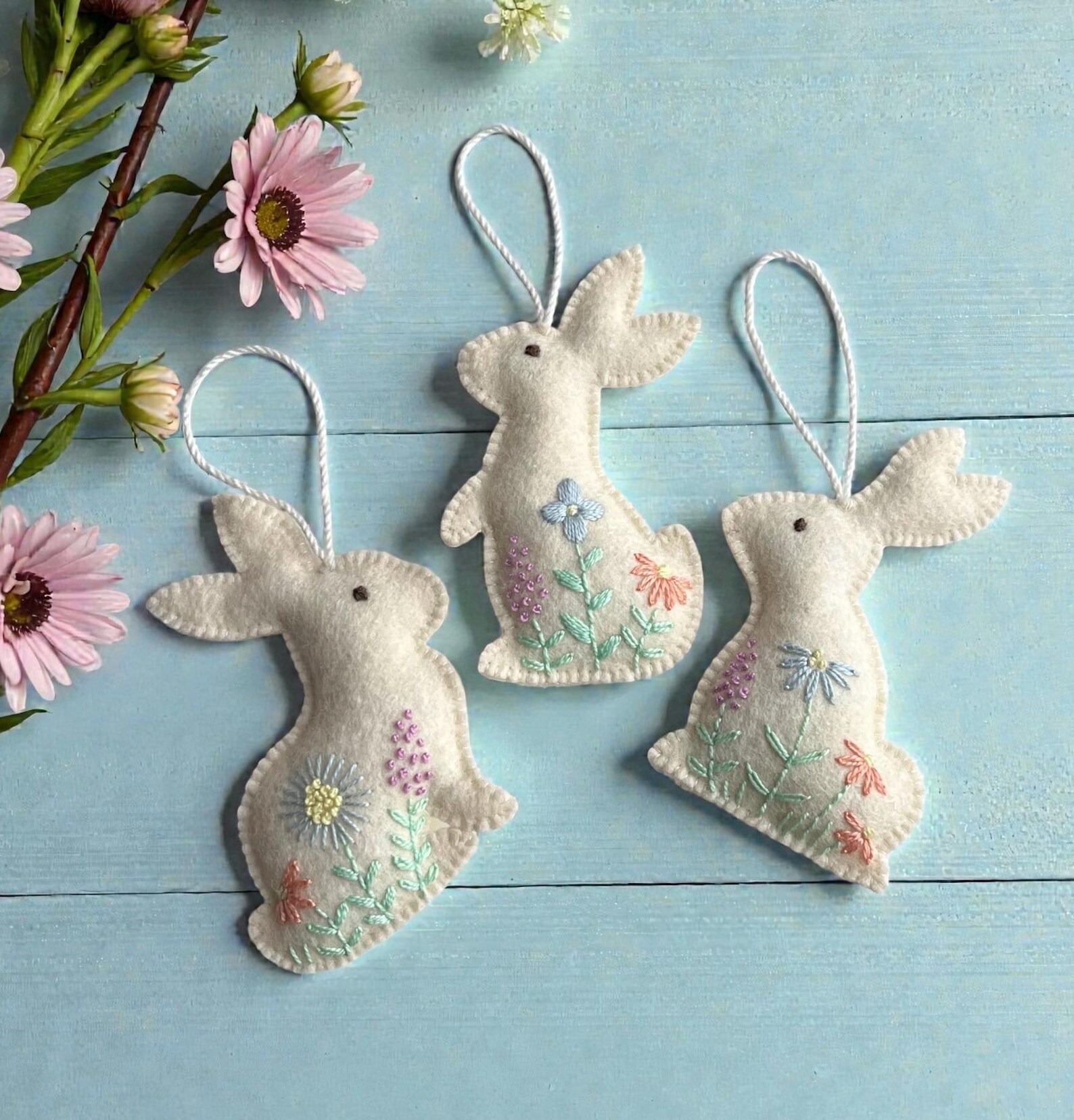 Set of 3 Felt Easter Bunny PDF Pattern, Handsewn Wool Felt Spring ...
