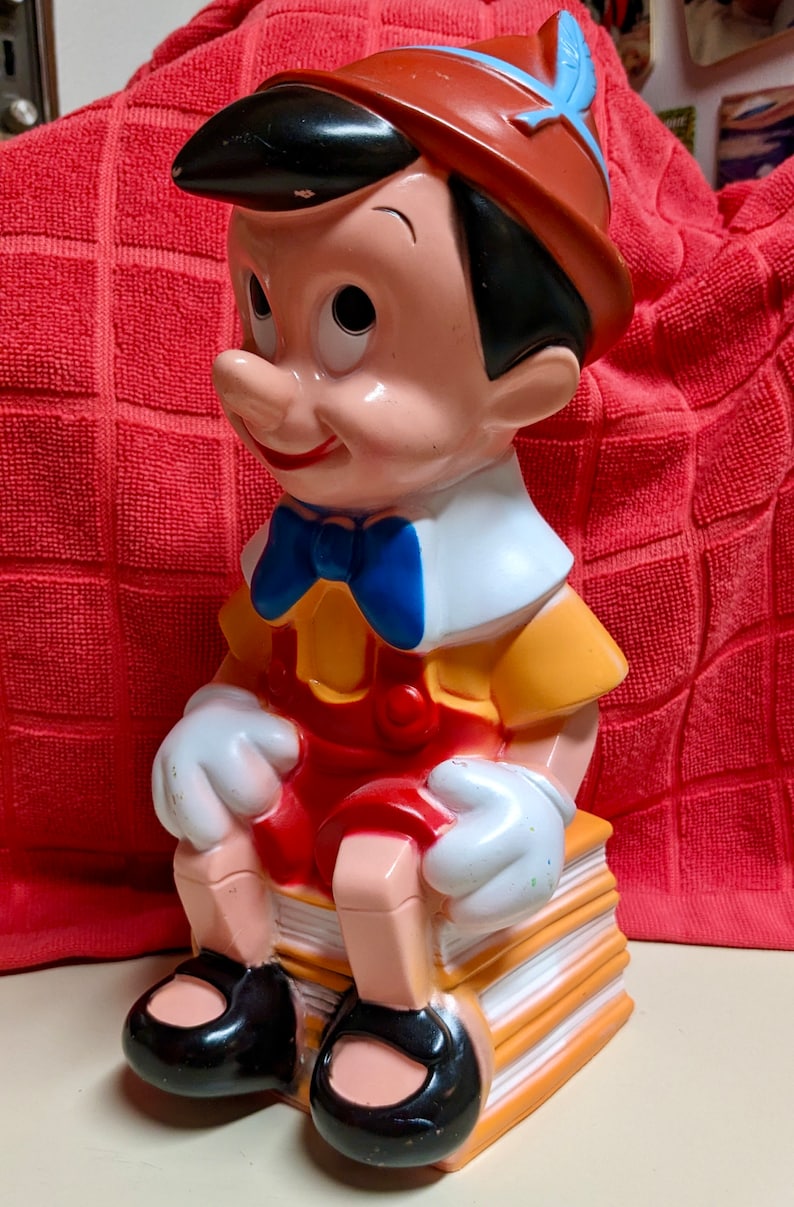Walt Disney’s Pinocchio Vintage Coin Bank Play Pal Plastics Inc. Walt ...