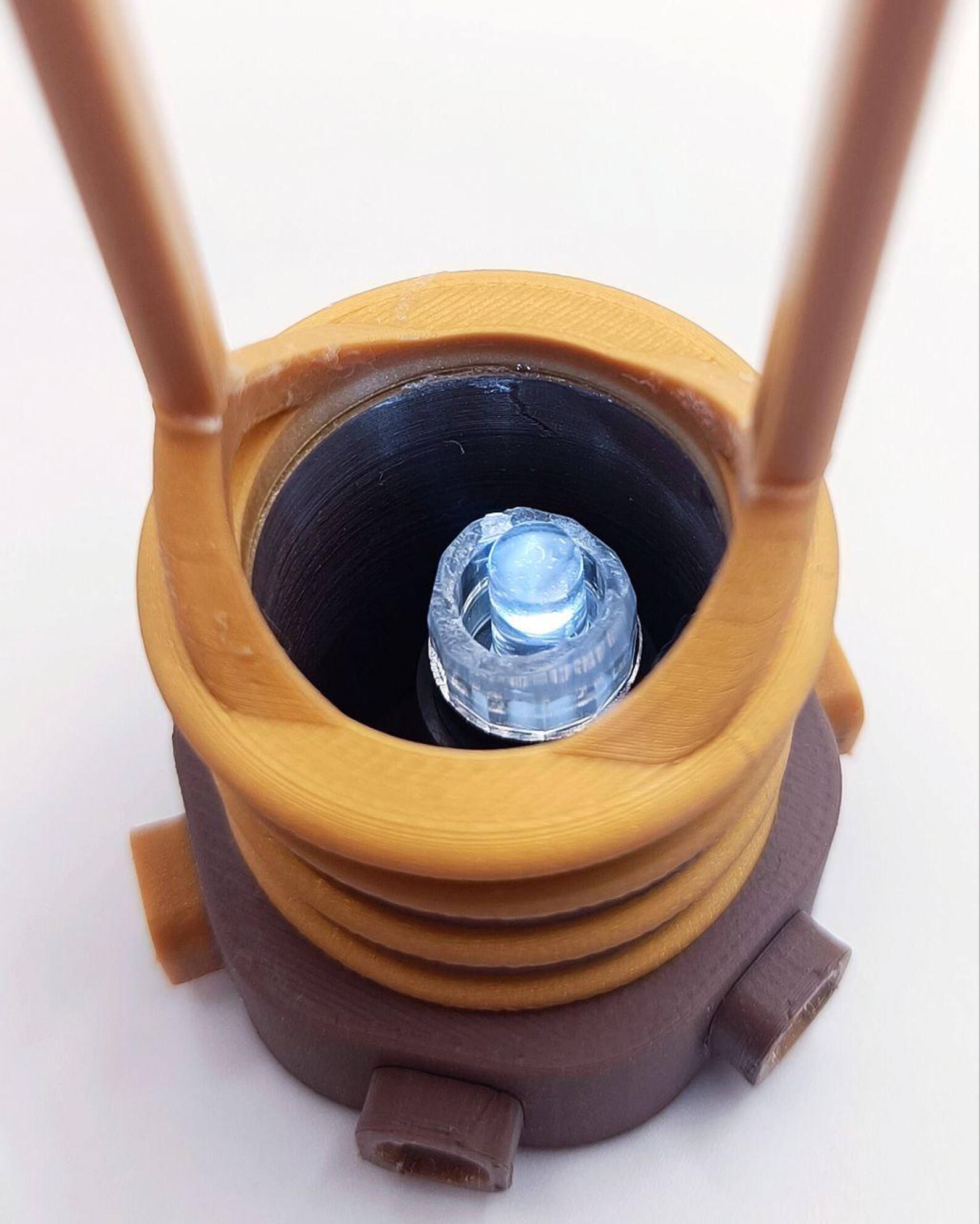 Highly Detailed Arcane Shimmer Vial + Hextech Crystal + Jinx Wanted ...