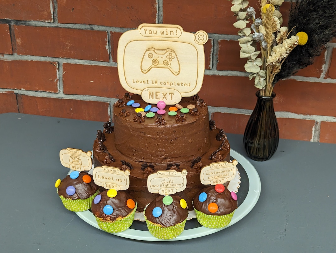 Cake Topper / Muffin Topper for Gaming Fans Birthday Cake - Etsy