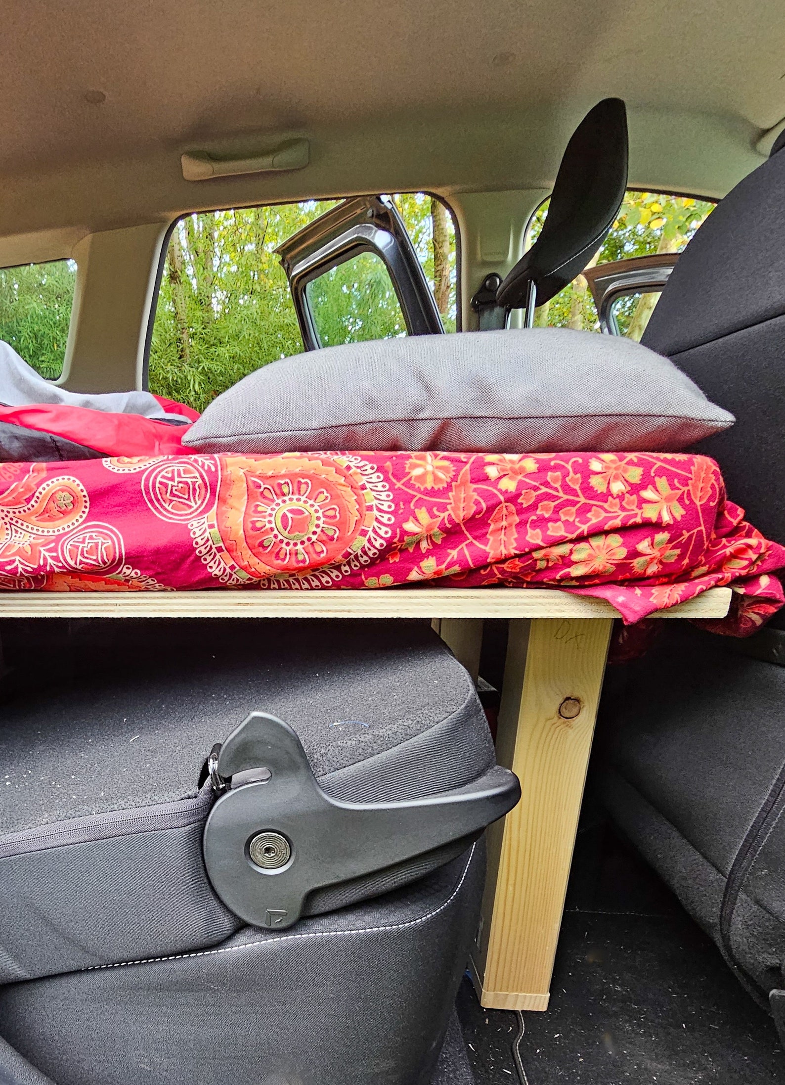 Wooden Camping Box Project Foldable Bed Fits in the Dacia Duster Car ...