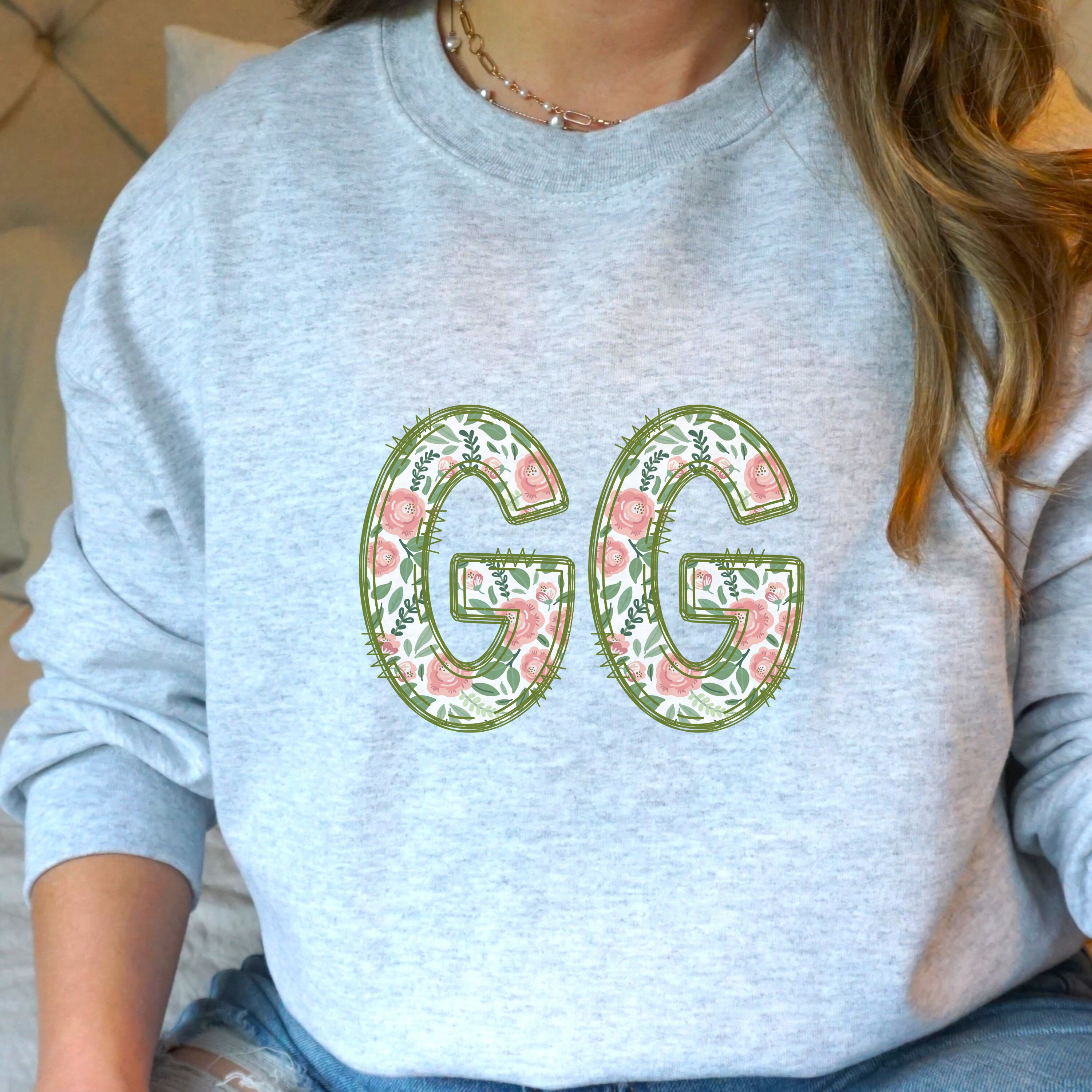 GG Sweatshirt for Grandma, GG Shirt With Roses, New Grandma Gift ...