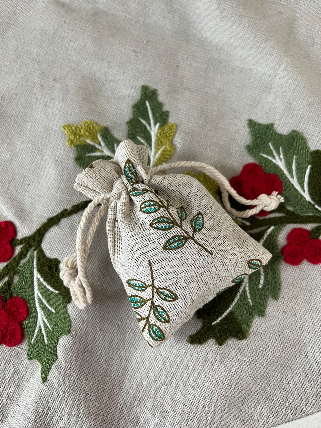 MONEY DRAWING Mojo Bag Organic Herbal Spell Bag With Oil Vial - Etsy