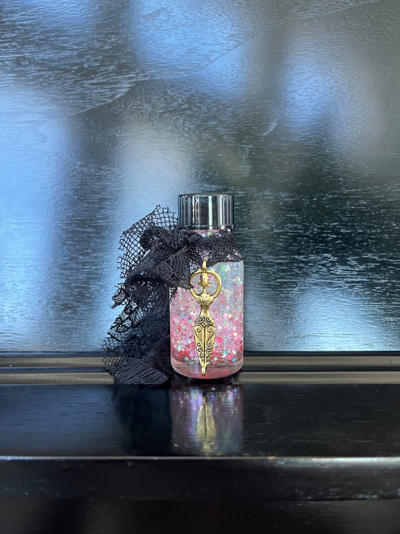MARS GODDESS Oil, Mystery, Influence, Moving Forward, Power, Vitality ...