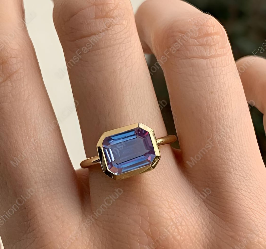 Dainty Alexandrite Ring: 925 Silver Purple Blue Magic Ring - Etsy