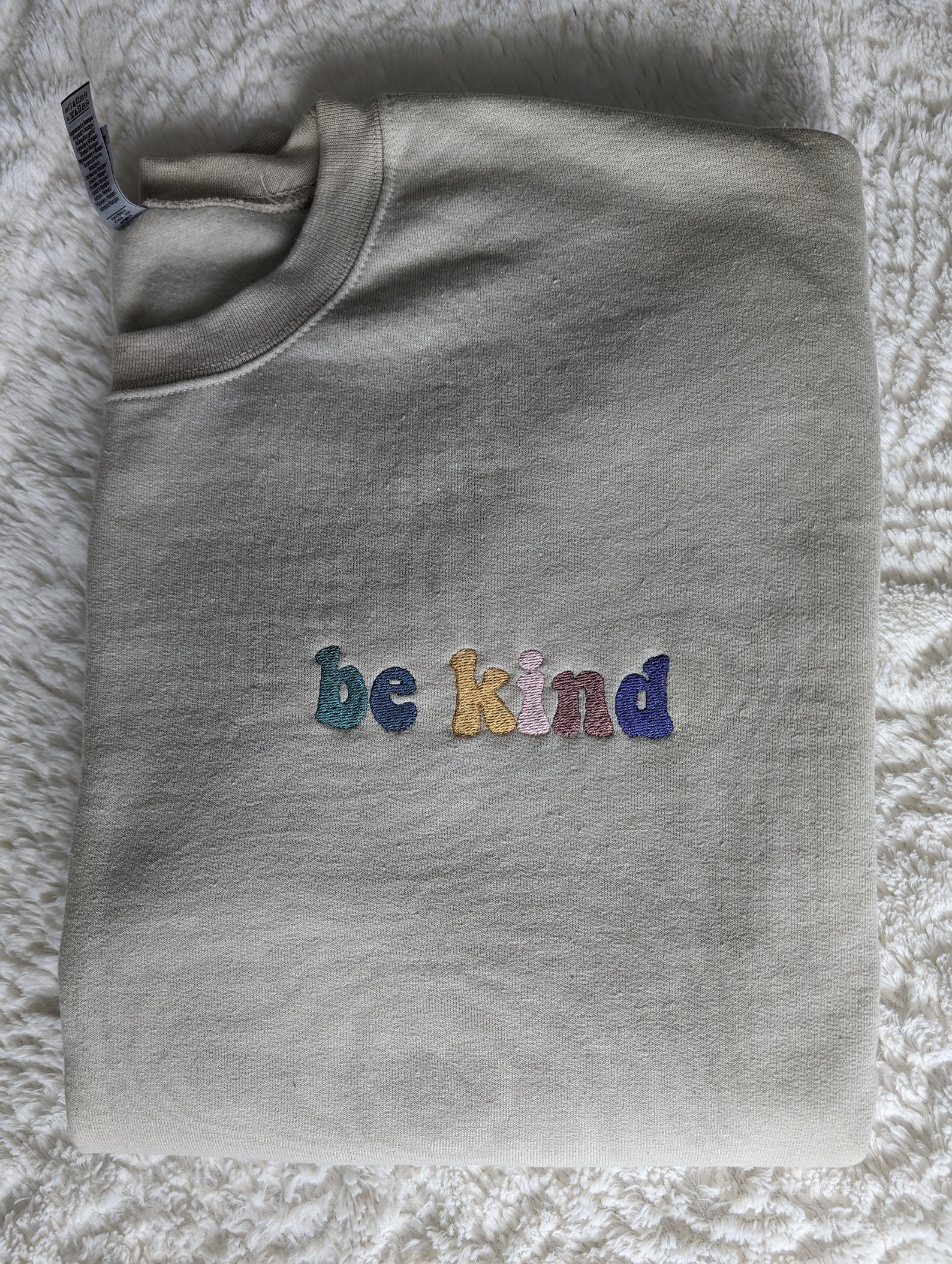 Be Kind Embroidered Sweatshirt, Minimalist Sweatshirt, Embroidery ...