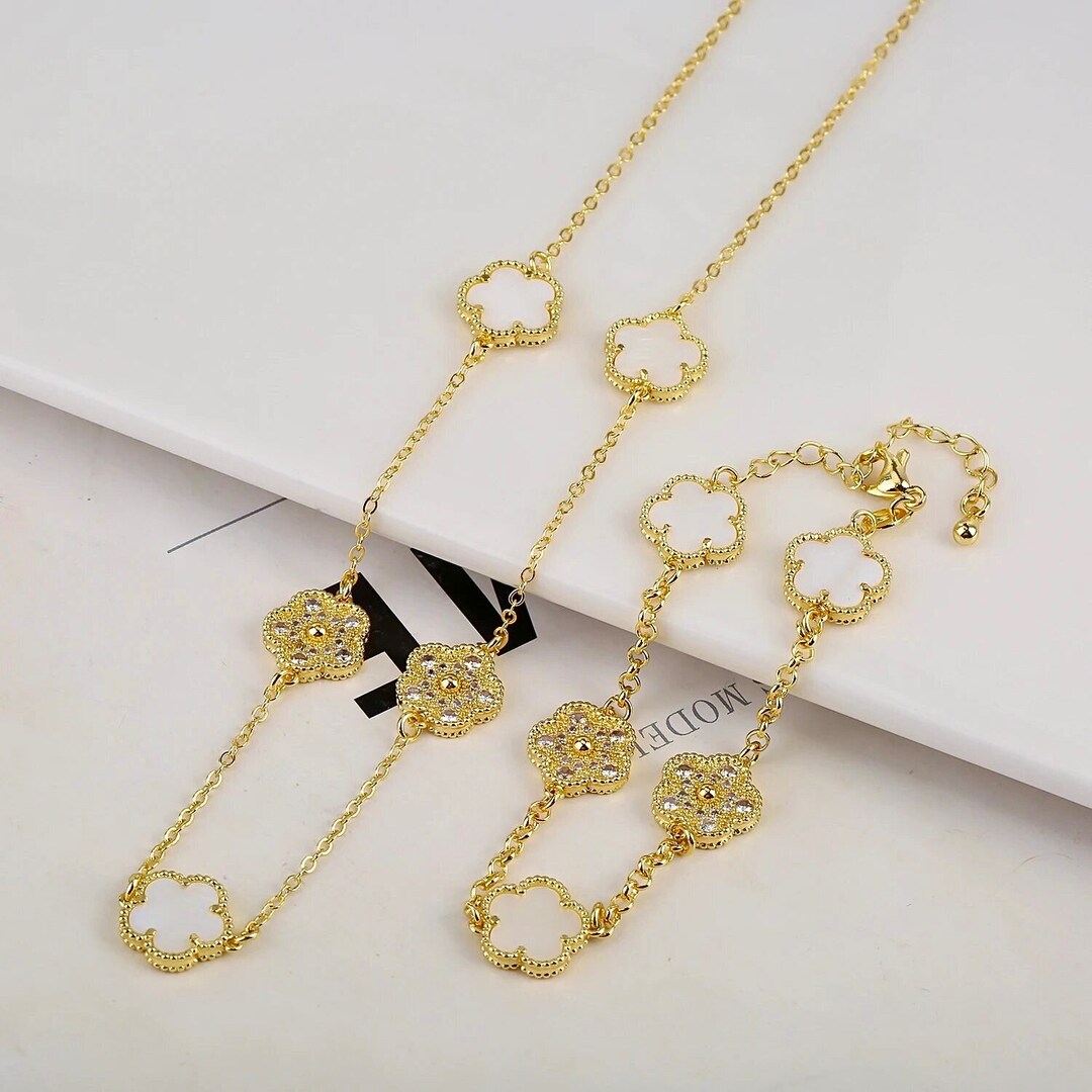 Clover Luxury Gold 18K, Four Leaf Clover, Necklace and Bracelet Set - Etsy