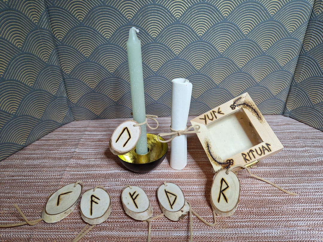 Yule Rune "sunwait" Ritual - Etsy