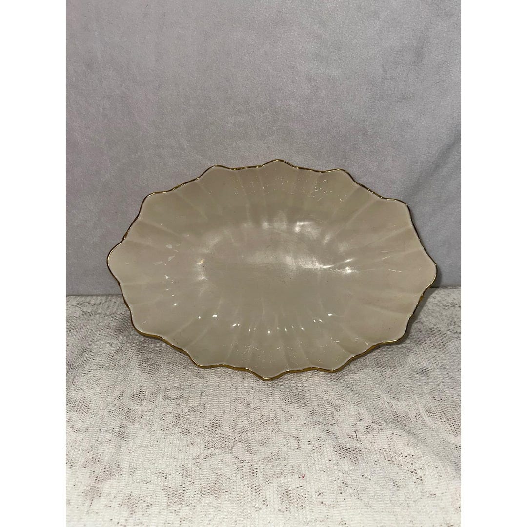 Lenox Symphony Centerpiece Hand Decorated With 24K Gold Cream Scalloped ...