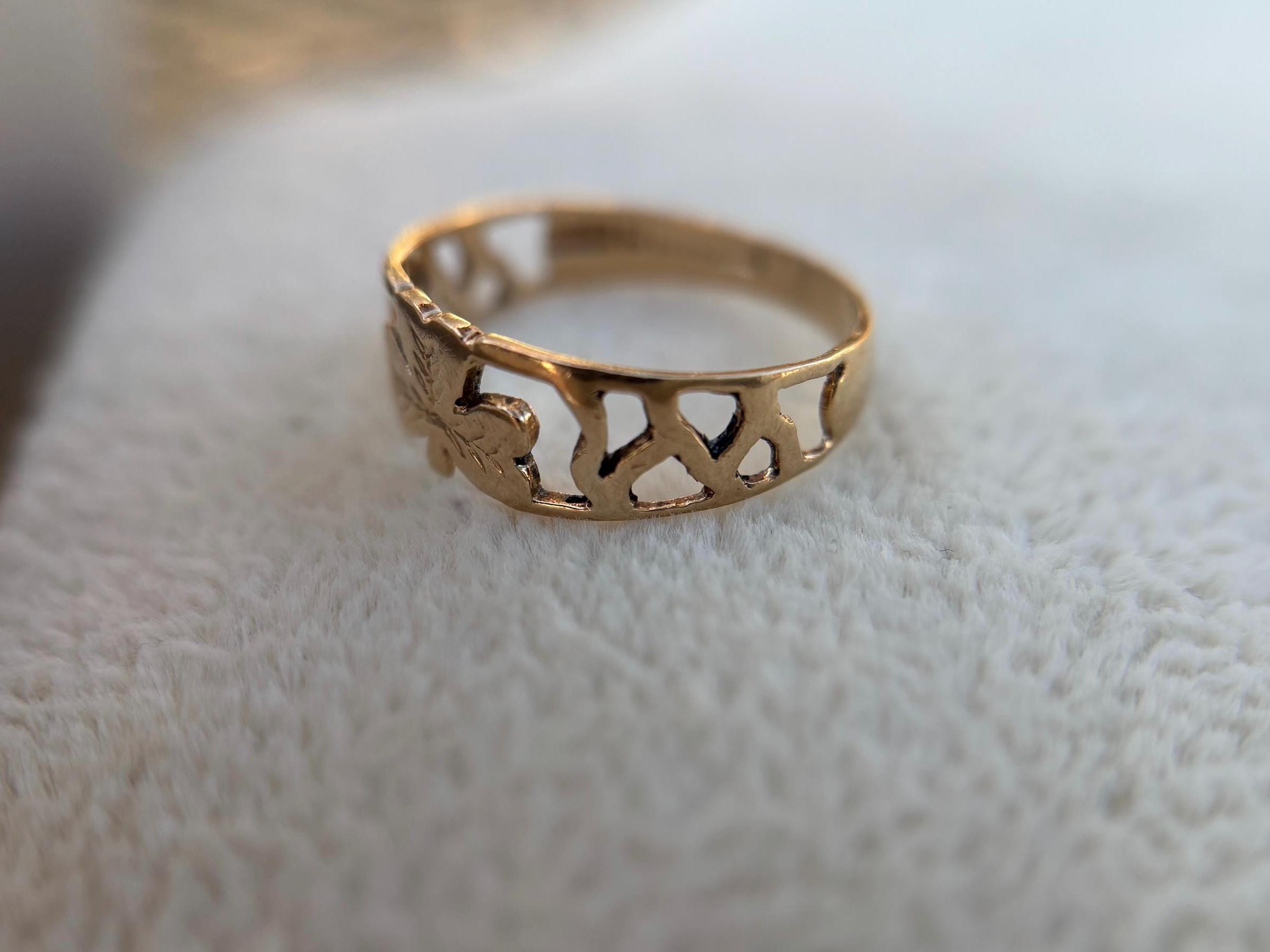 Vintage Irish Clover 10K Gold Ring - Etsy