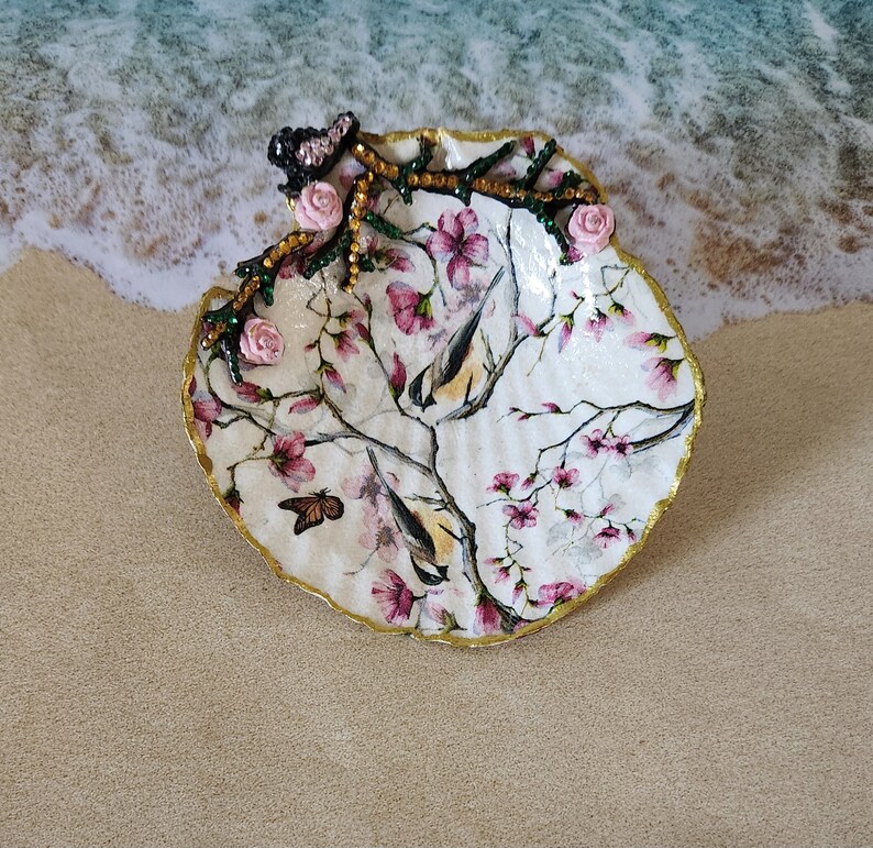 Beautiful Decoupage Shell,jewelry Dish, Trinket Dish,shell Art ...