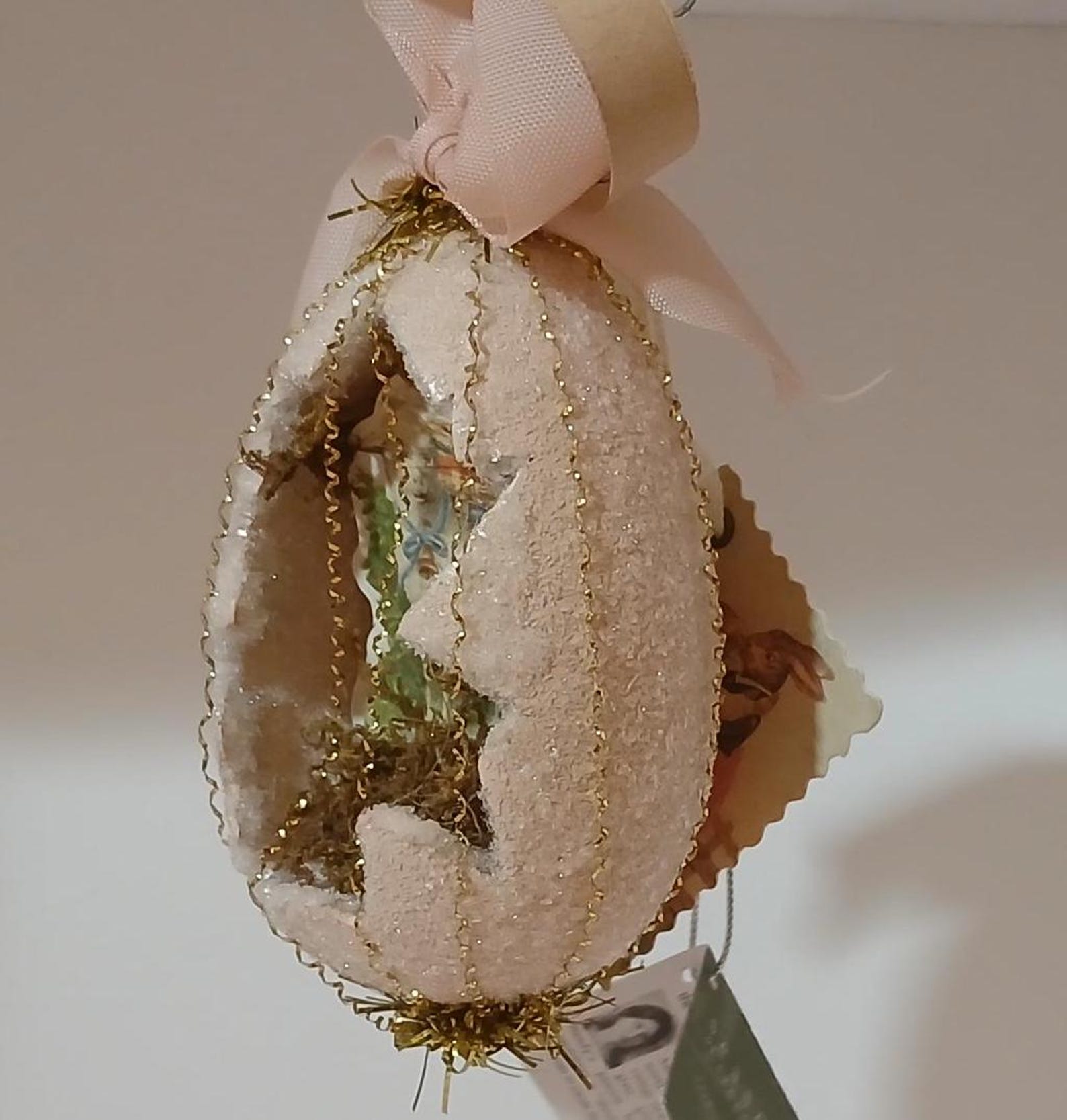 Wendy Addison's Fine Design of an Easter Egg Diorama From 2004 is Very ...
