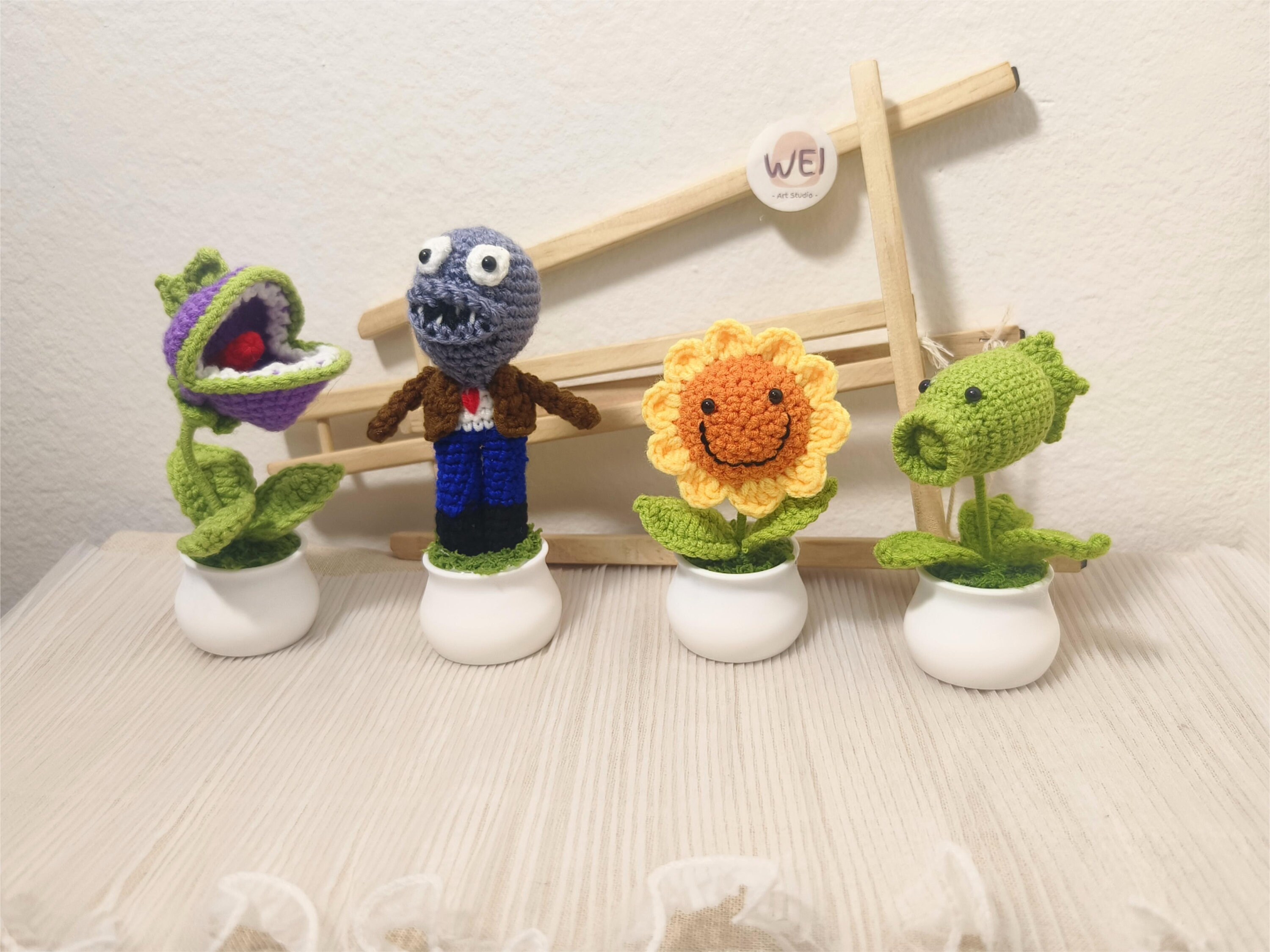 Crochet ZOMBIES in Pot, Chomper/sunflower/pea Shooter Potted Plant ...