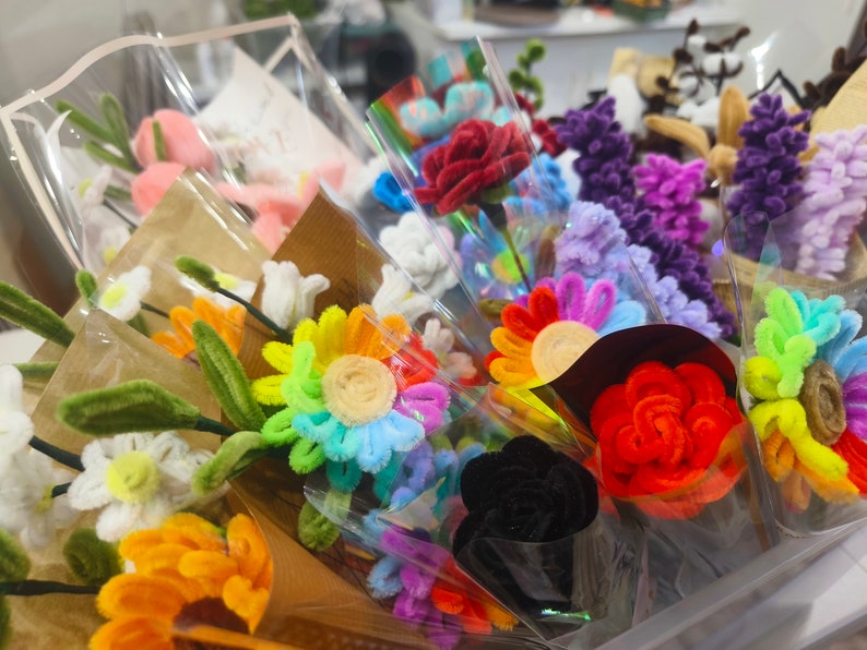Pipe Cleaners Flower Bouquet,everlasting LILY, TULIPS, DAISY, Forever ...