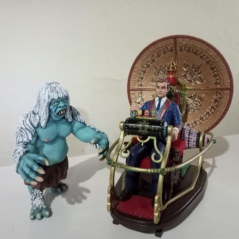 H.G. Wells' the Time Machine + Morlock + George Time Traveler 1/18 ...
