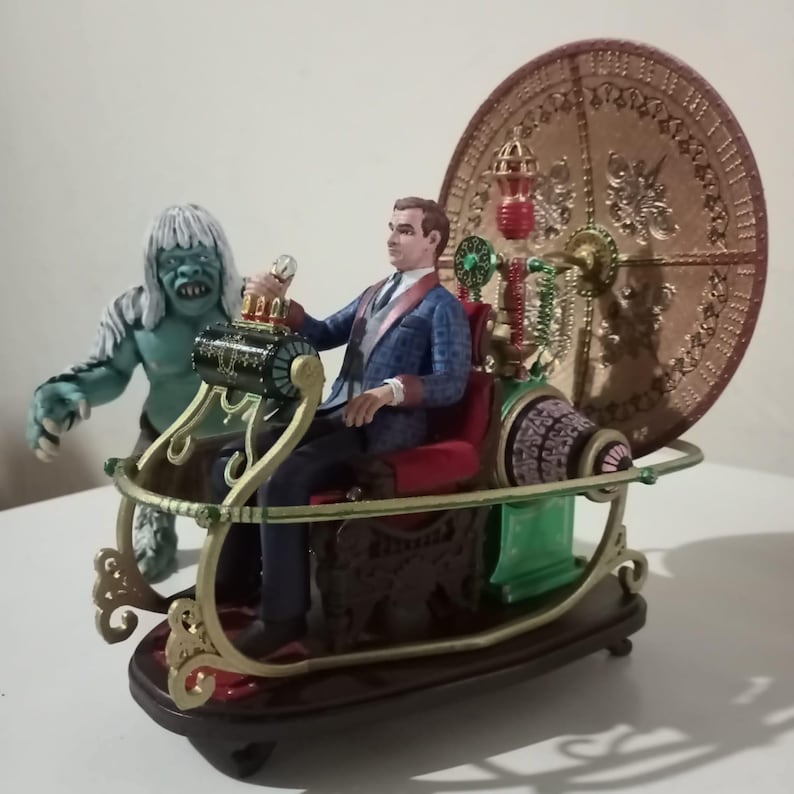 H.G. Wells' the Time Machine + Morlock + George Time Traveler 1/18 ...