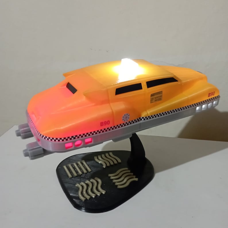 Fifth Element Korben Dallas Yellow Cab 1.18 Scale With Lights 3D Print ...